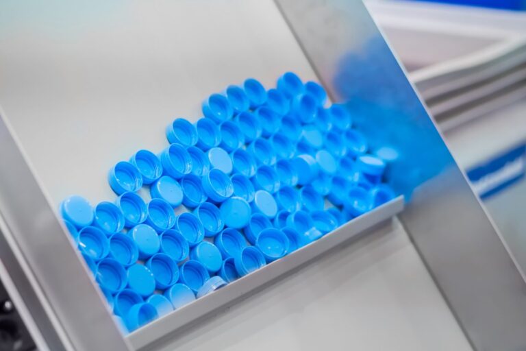 Compression Molding: Technology Overview | Xometry Pro