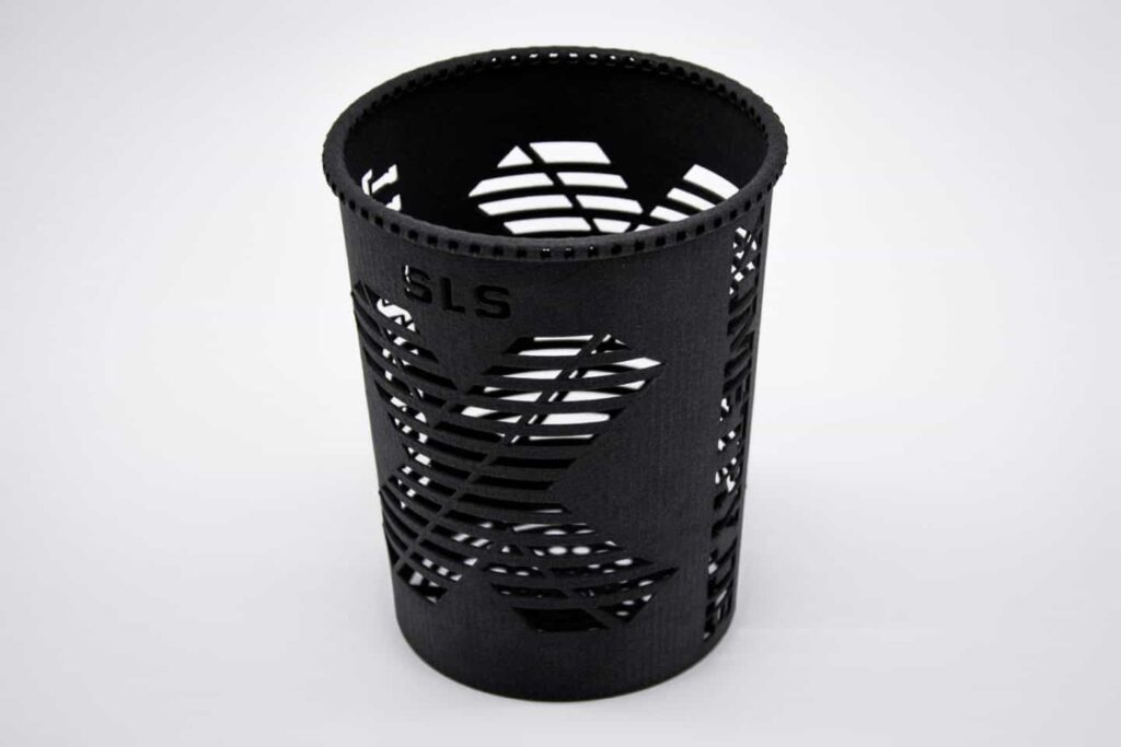 Nylon 12 / PA 12 (SLS, MJF) | Xometry Pro