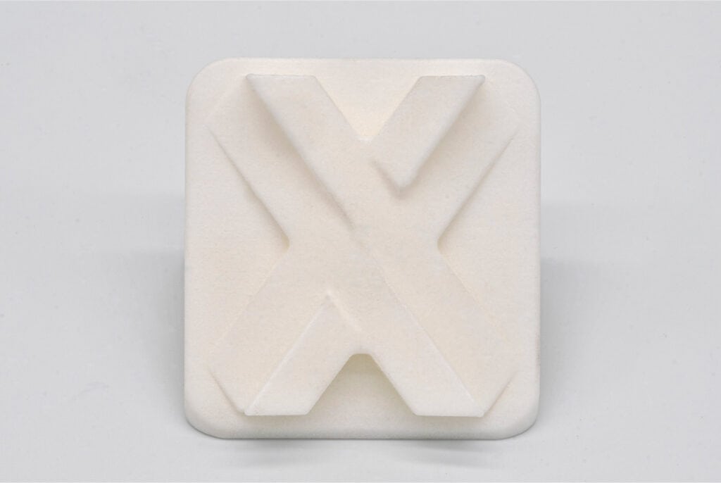 Nylon 12 / PA 12 (SLS, MJF) | Xometry Pro