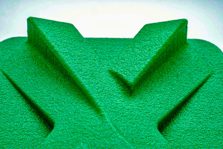 Nylon 12 / PA 12 (SLS, MJF) | Xometry Pro