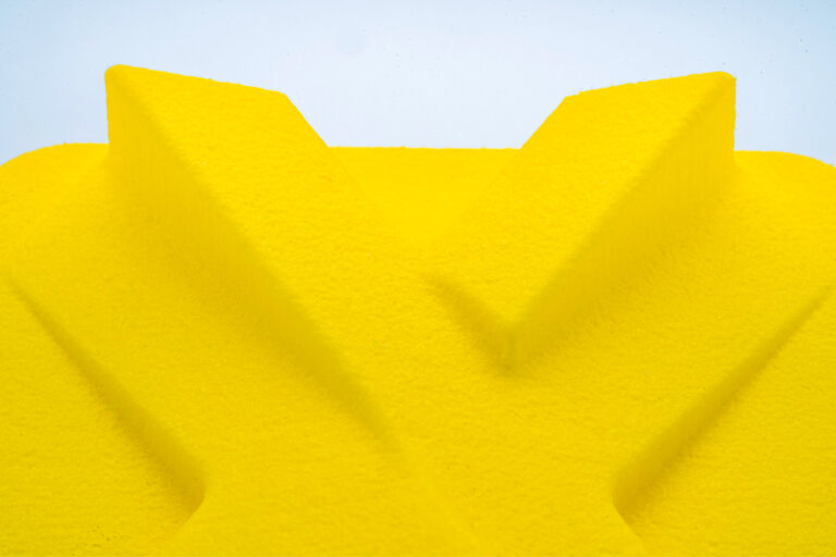 Nylon 12 / PA 12 (SLS, MJF) | Xometry Pro