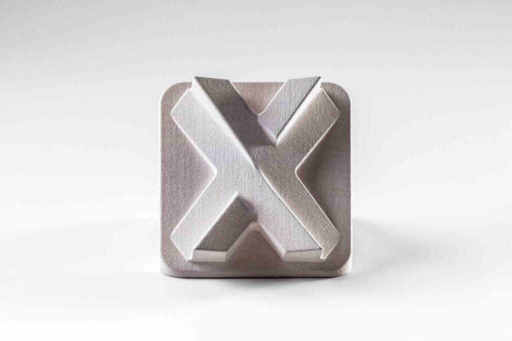 Nylon 12 full-colour / CB PA 12 | Xometry Pro