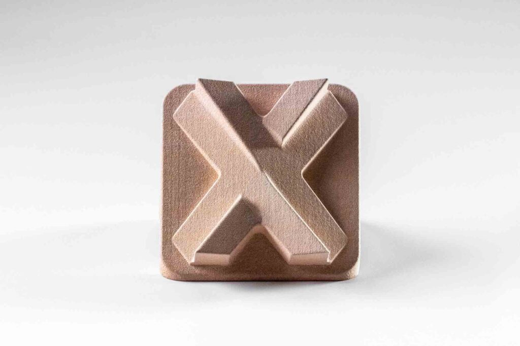Nylon 12 full-colour / CB PA 12 | Xometry Pro