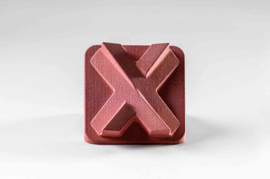 Nylon 12 full-colour / CB PA 12 | Xometry Pro