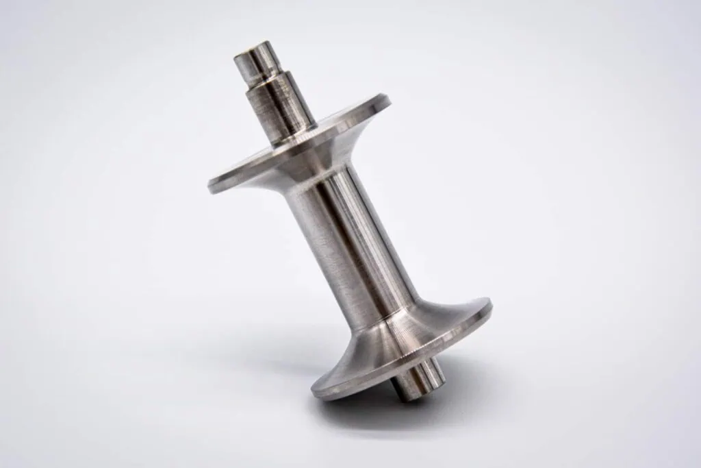 Threaded Inserts for Plastics: Types and Selection Tips | Xometry Pro