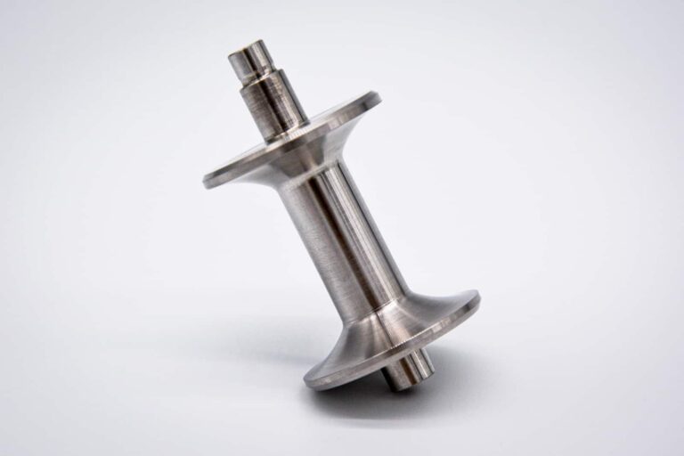 Threaded Inserts for Plastics: Types and Selection Tips | Xometry Pro