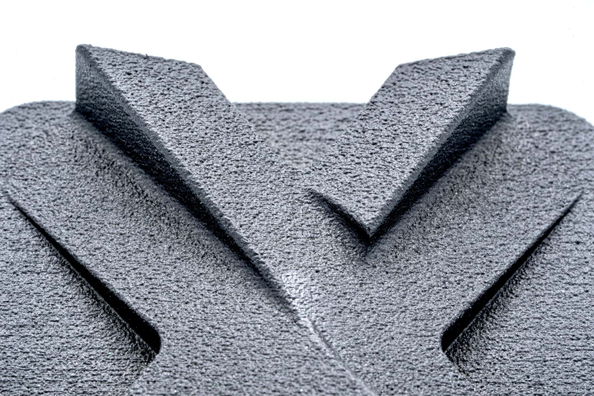 Nylon 12 / PA 12 (SLS, MJF) | Xometry Pro