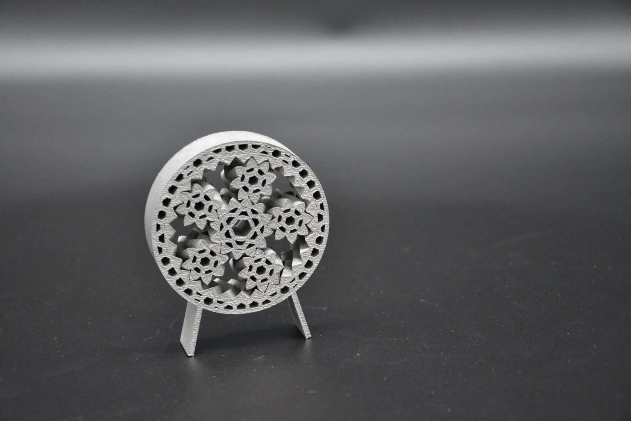 Direct Metal Laser Sintering (DMLS) 3D printing | Xometry Pro