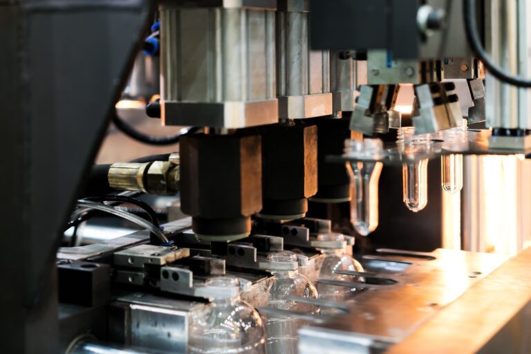 Blow Moulding Technology Overview | Xometry Pro