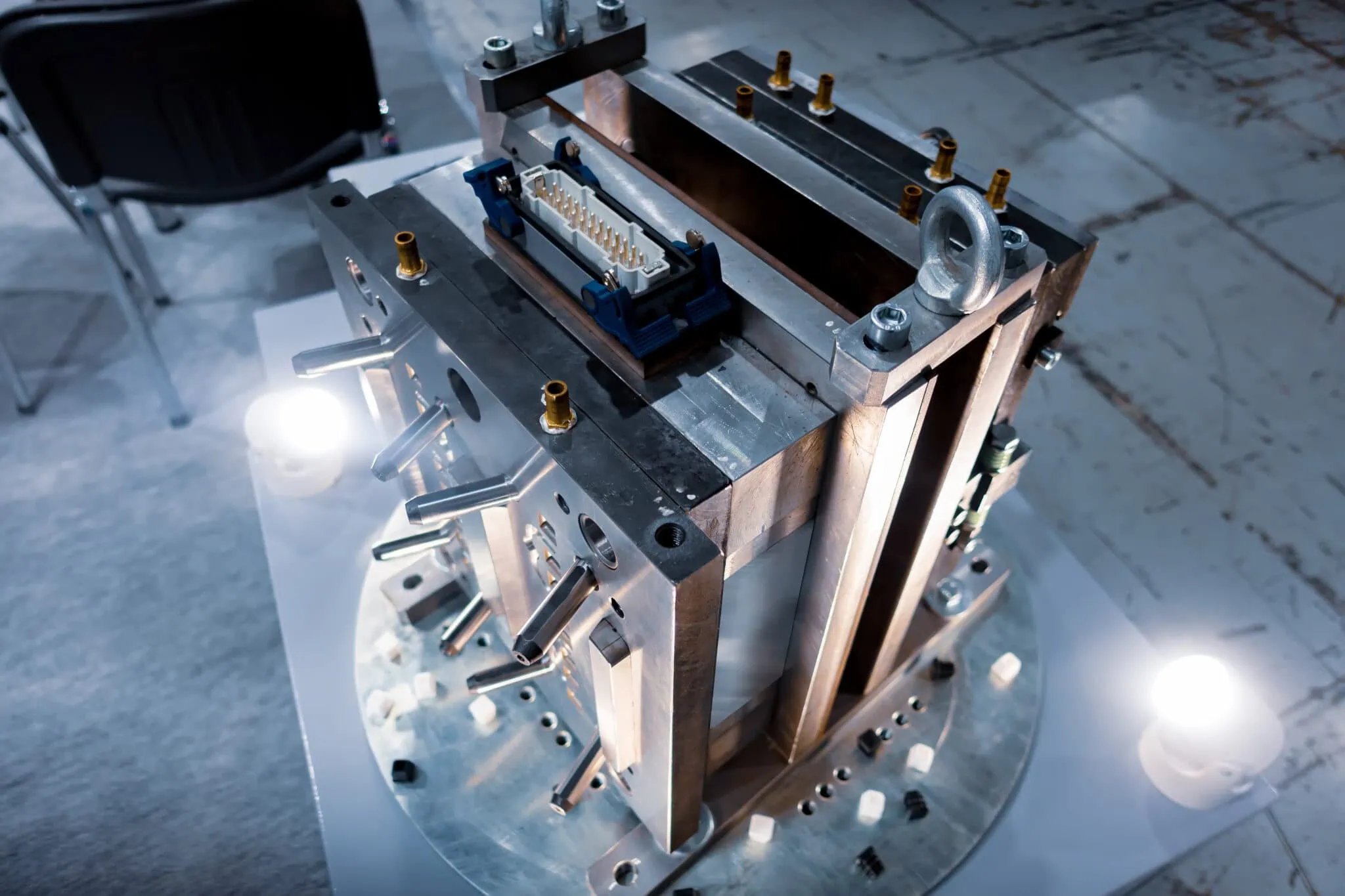 Injection Molding Surface Finishes: SPI and VDI | Xometry Pro