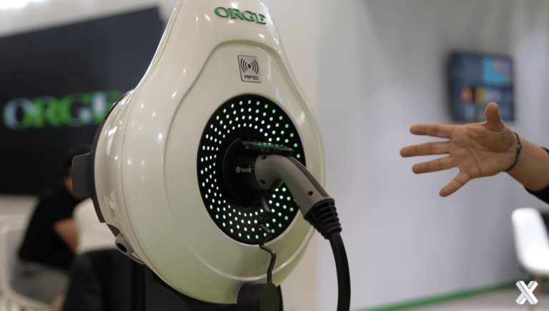 Injection Molding Surface Finishes: SPI and VDI | Xometry Pro